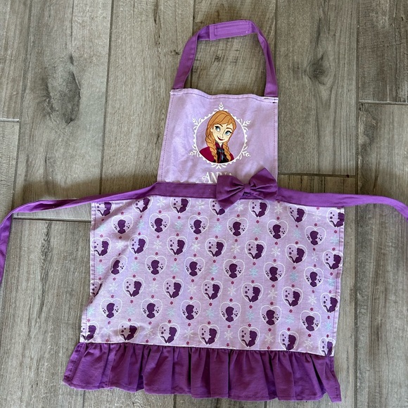 Disney | Accessories | Frozen Princess Anna Apron | Poshmark